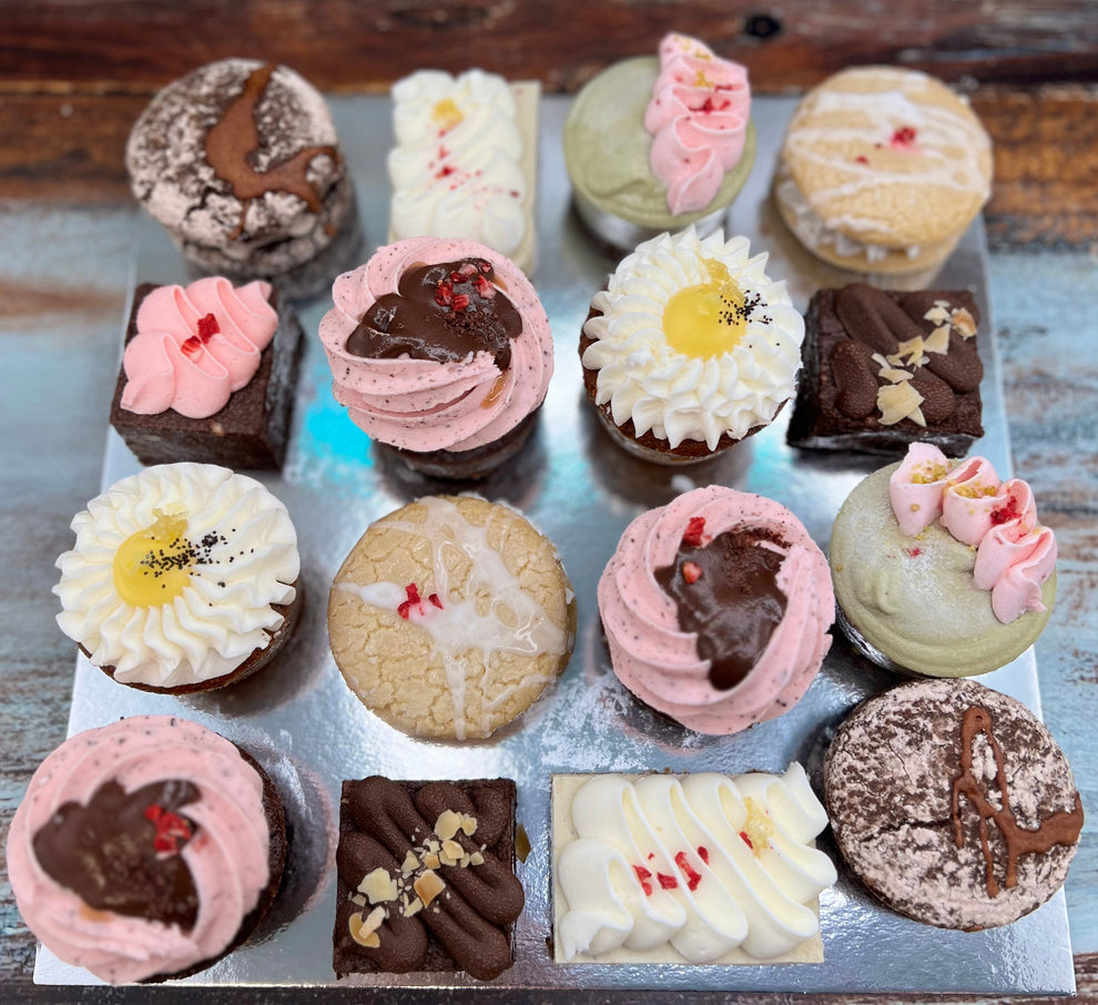 Mixed Box of 16 Gluten-Free Vegan Cakes – Homemade Bliss