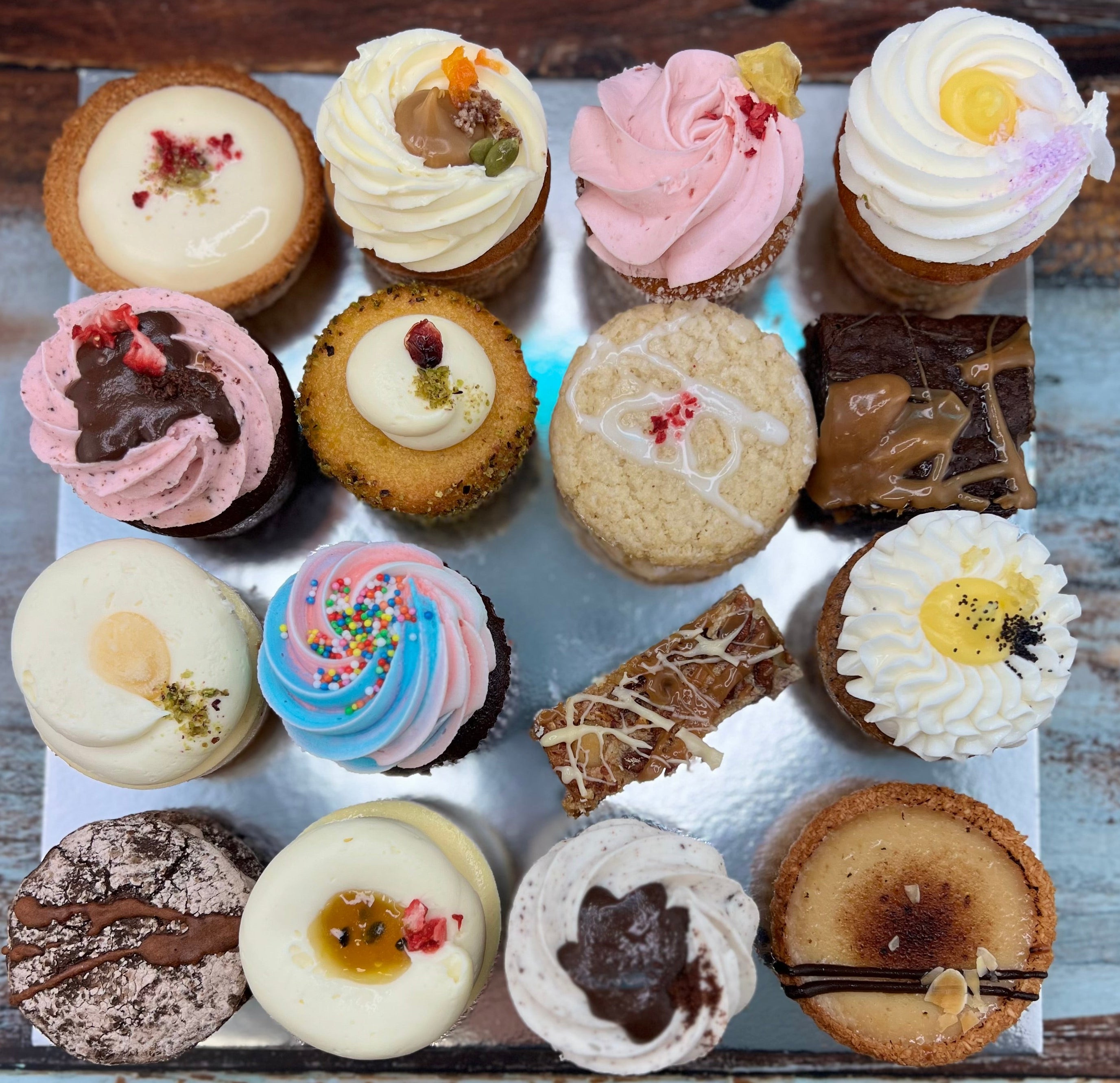 Mixed Box of 16 Gluten-Free Cakes – Homemade Bliss